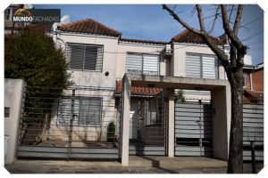 ¡50 Diseños de Portones de casas Modernos! - Mundo Fachadas