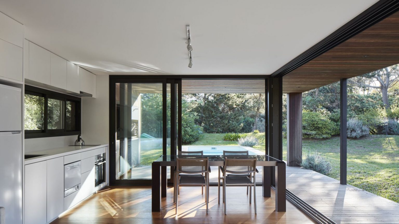 Quinchos modernos: proyecto ideal para actualizar tu exterior