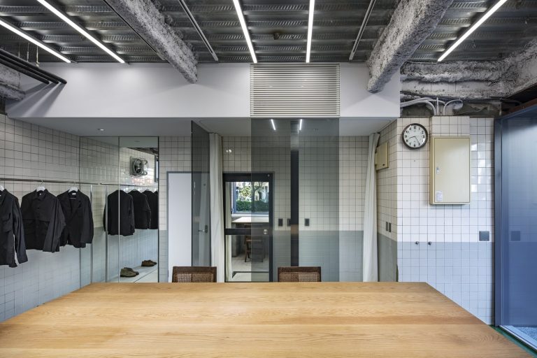 Locales comerciales modernos: interiores increíbles